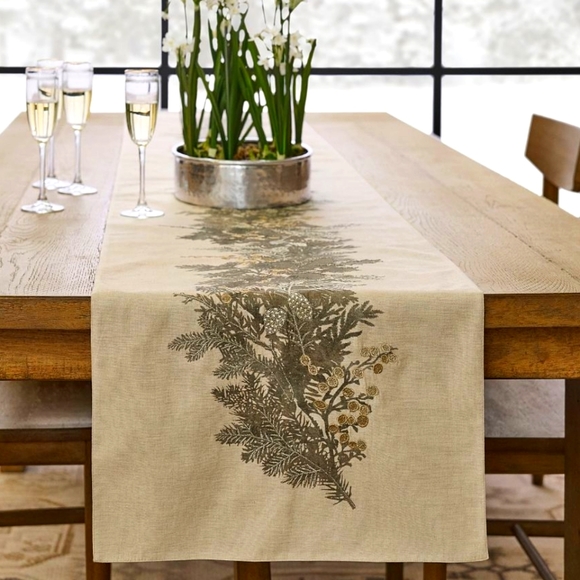 Pottery Barn | Other | Pottery Barn Table Runner | Poshmark